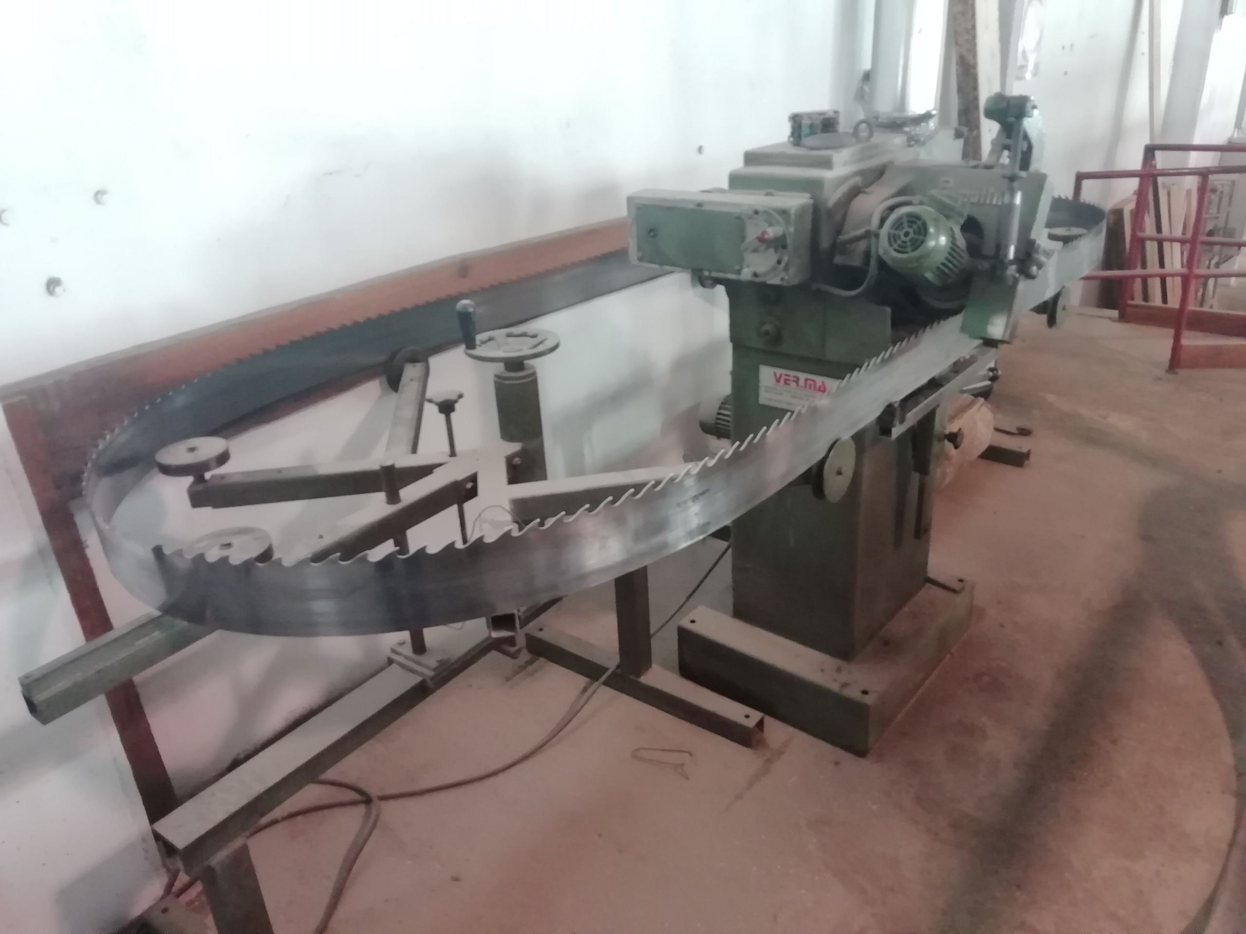 affilatrice PRIMULTINI 4.60 per lame segatronchi – Baldin srl